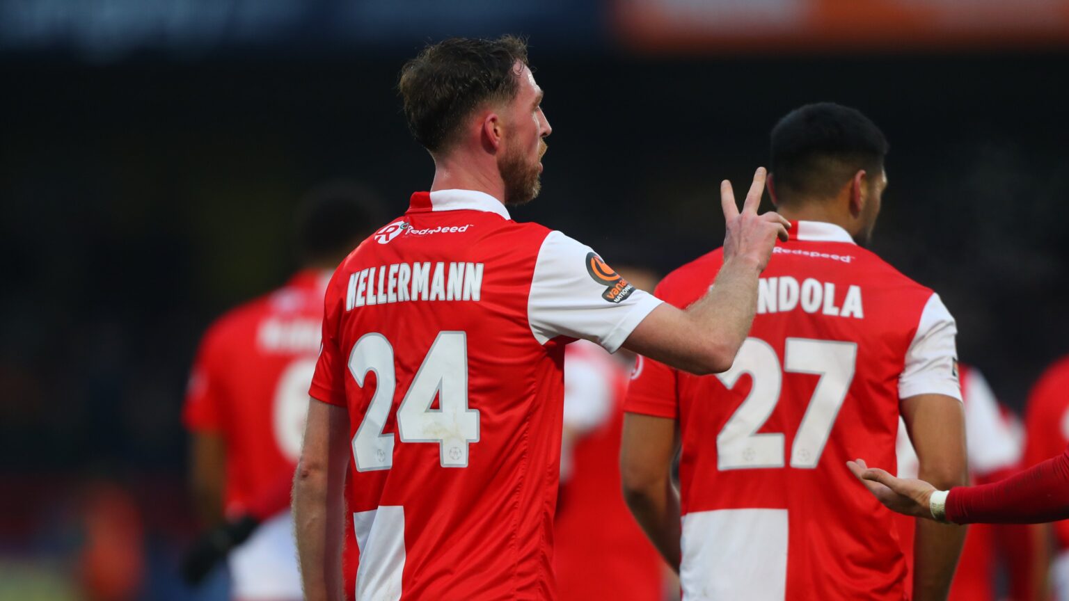 Kellerman & Burns sign as fan favourite Gregory returns – Halesowen Town FC