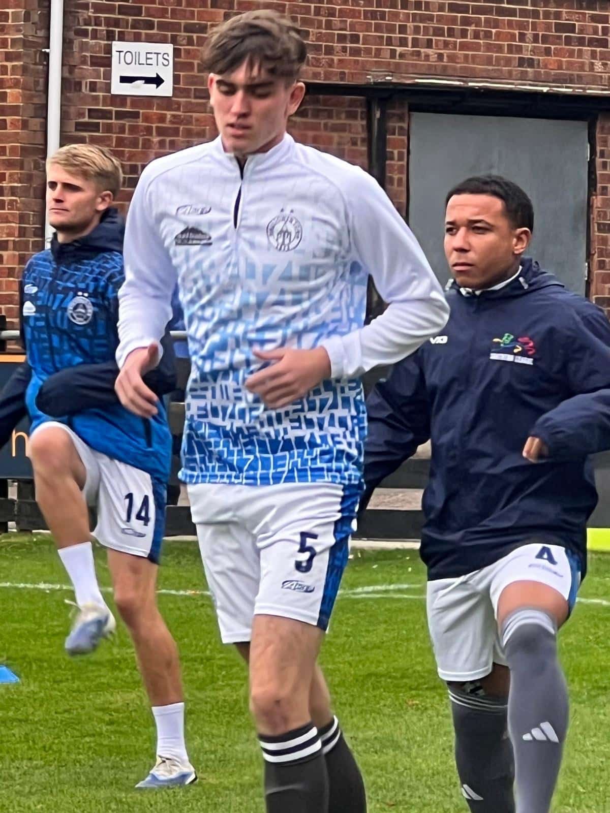New Loan Signing | Stan Straw – Halesowen Town FC